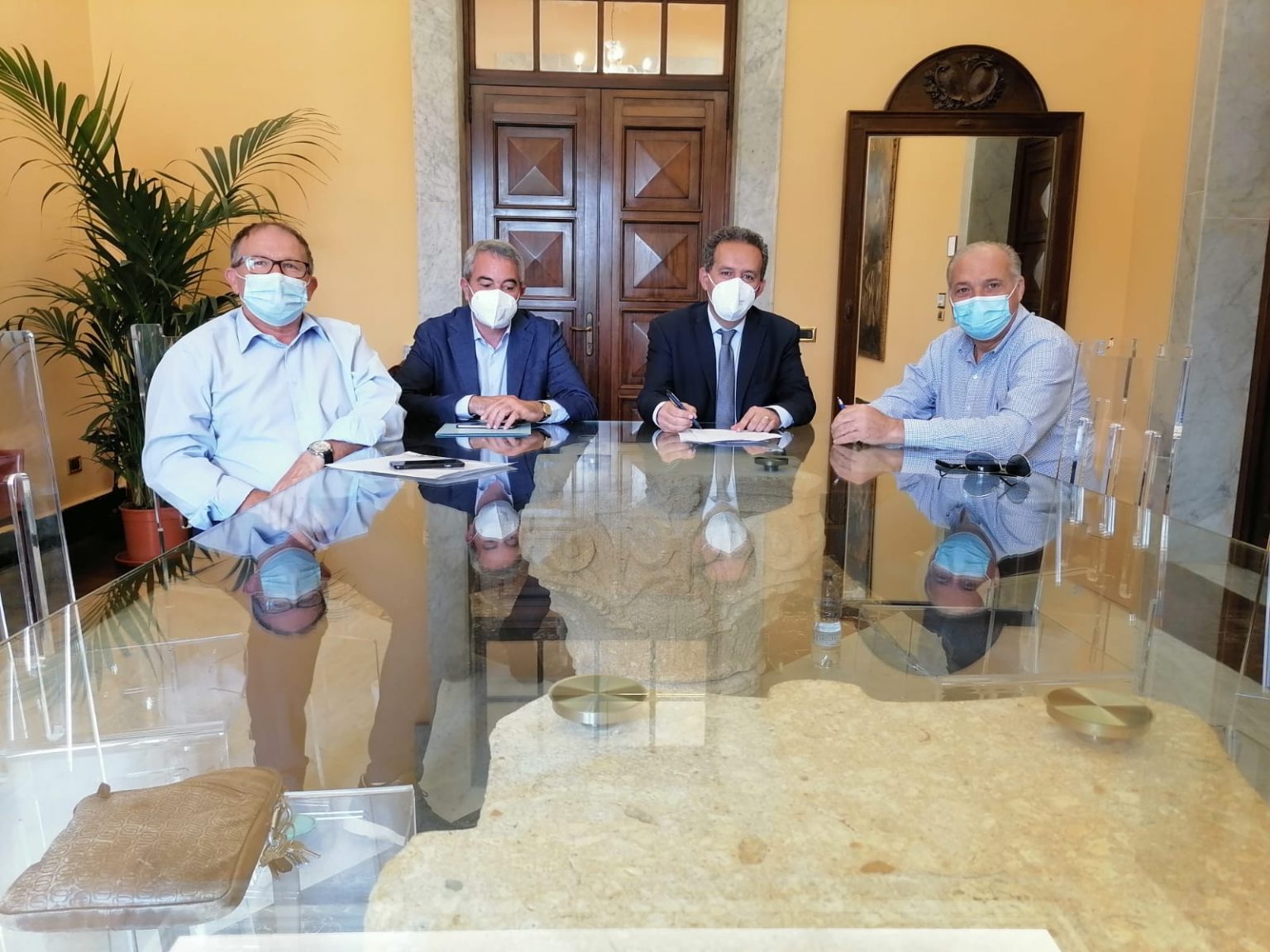 Foto da sx Michele De Maria, Cipriano Sciacca, Massimo Grillo, Oreste ...