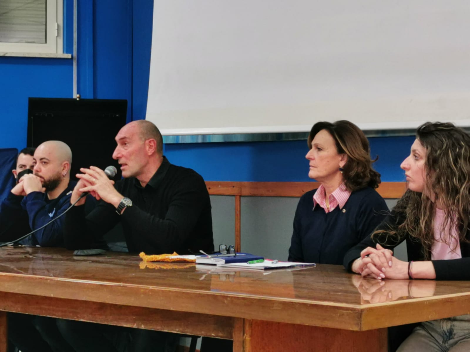 Marco Bracci al Liceo "Ruggieri" di Marsala: la lezione di un campione ...